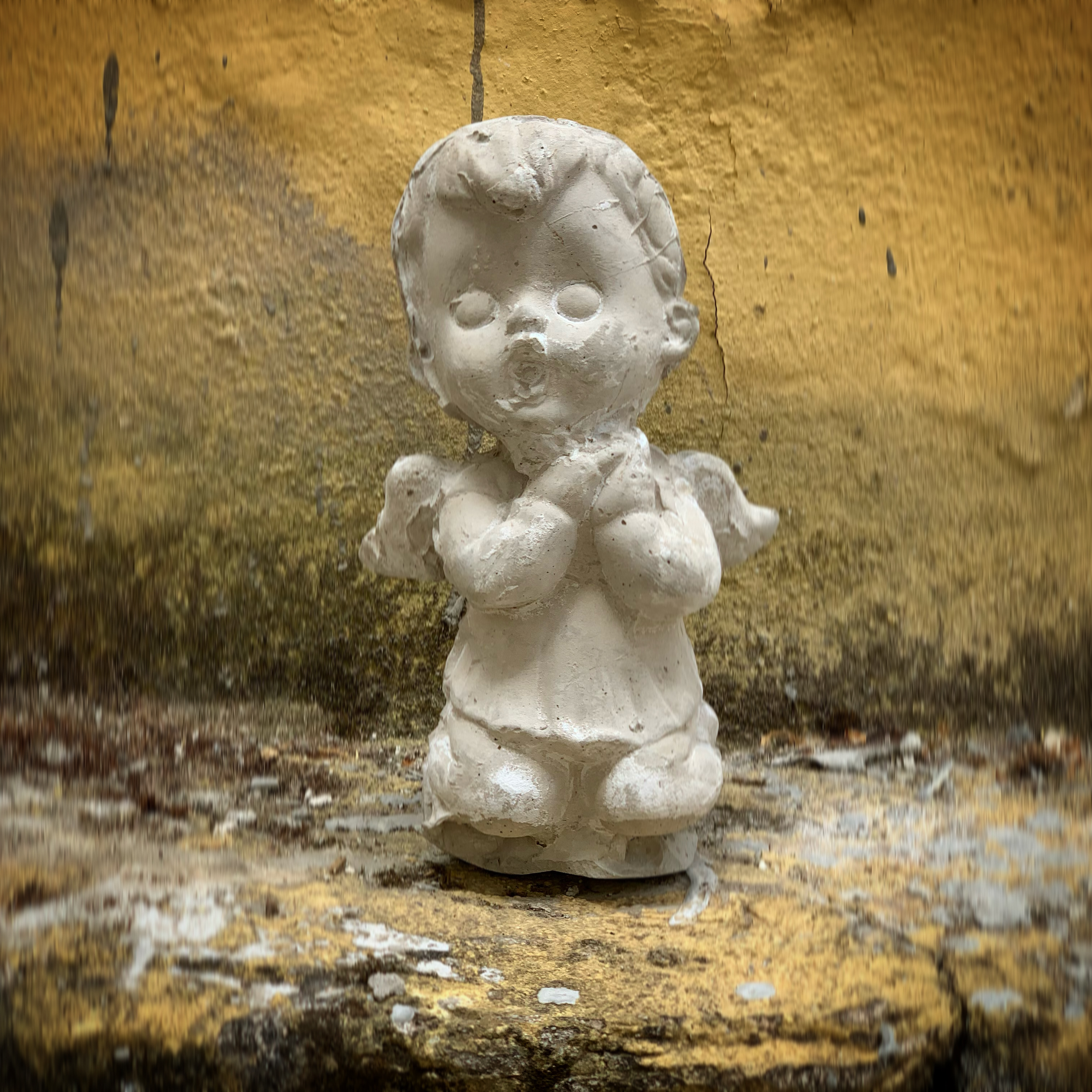 IN CEMENTO VERITAS by Mario Loprete - VISIBLE Magazine